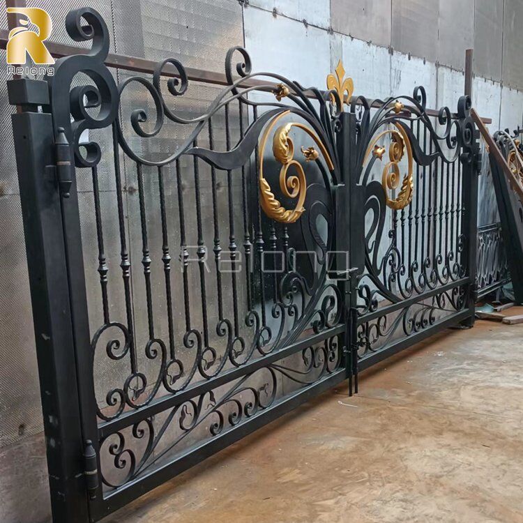Black Wrought Iron Metal Driveway Gate - Relong Art Sculpture