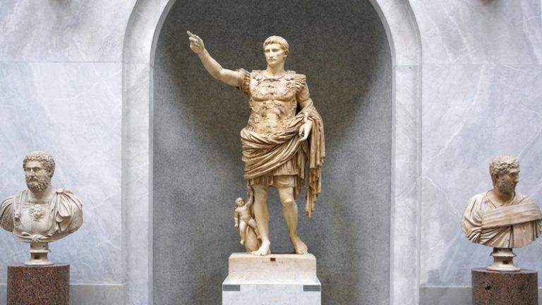 Roman vs Greek statues: What are the Differences? - Relong Art Sculpture